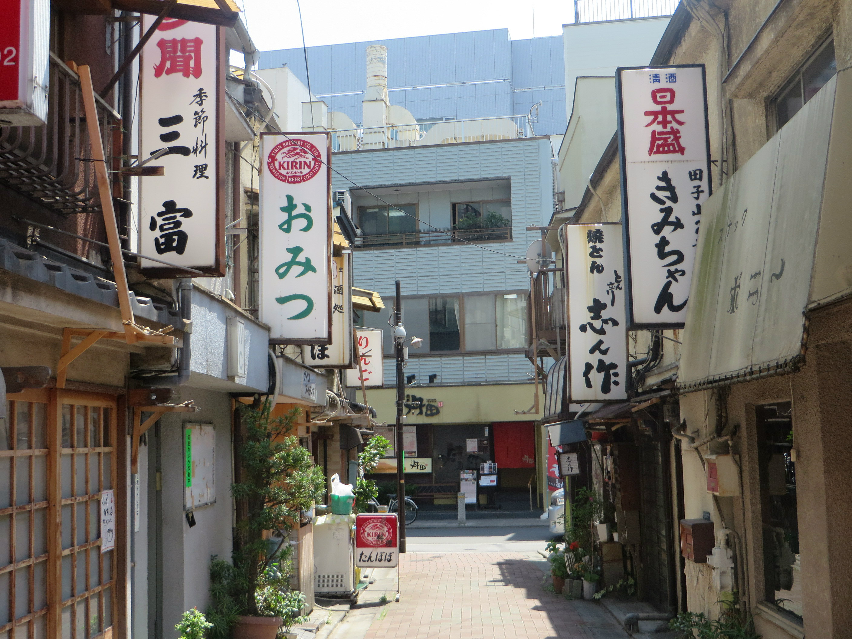 A walk around: Monzen Nakacho, Tokyo | IKIMASHO!